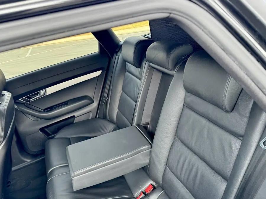 Black Audi A6 2011 in Rezekne, with an engine capacity of 2.00 L and mileage of 219 thousand km for 6850 €, photo 11 on AUTOMOTO.COM.LV