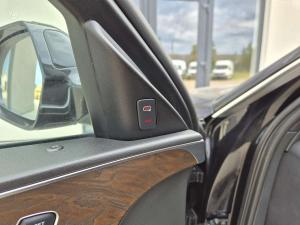 Black Audi A6 2011 in Marijampole, with an engine capacity of 2.97 L and mileage of 267 thousand km for 12500 €, photo 16 on AUTOMOTO.COM.LV
