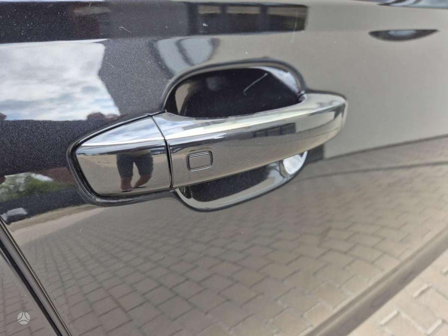 Black Audi A6 2011 in Marijampole, with an engine capacity of 2.97 L and mileage of 267 thousand km for 12500 €, photo 33 on AUTOMOTO.COM.LV