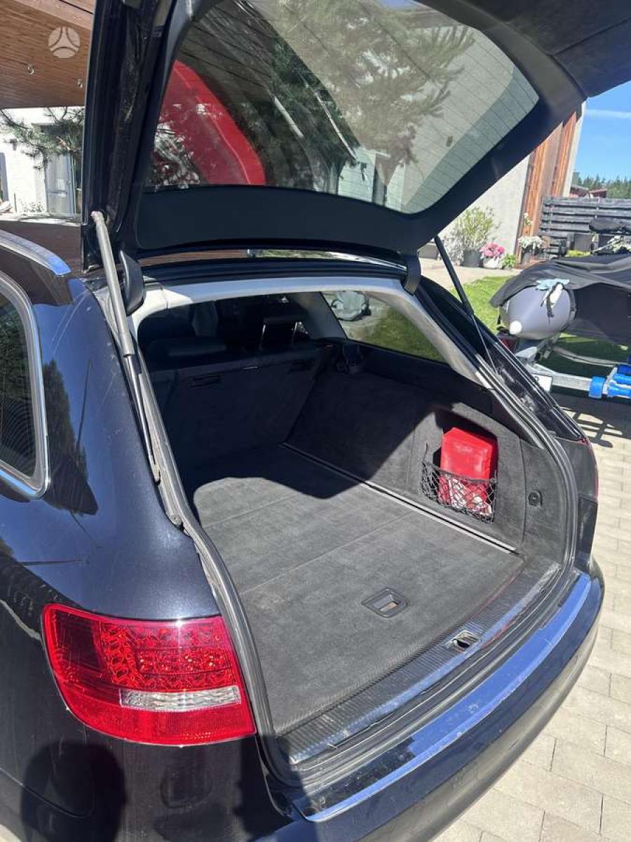 Black Audi A6 2011 in Vilnius, with an engine capacity of 2.70 L and mileage of 271 thousand km for 5850 €, photo 5 on AUTOMOTO.COM.LV