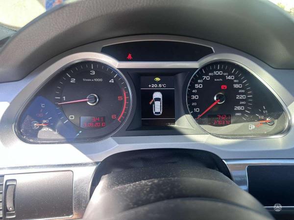 Black Audi A6 2011 in Vilnius, with an engine capacity of 2.70 L and mileage of 271 thousand km for 5850 €, photo 9 on AUTOMOTO.COM.LV