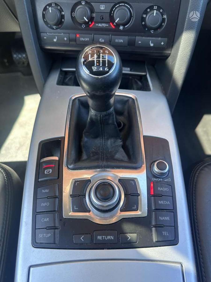Black Audi A6 2011 in Vilnius, with an engine capacity of 2.70 L and mileage of 271 thousand km for 5850 €, photo 12 on AUTOMOTO.COM.LV