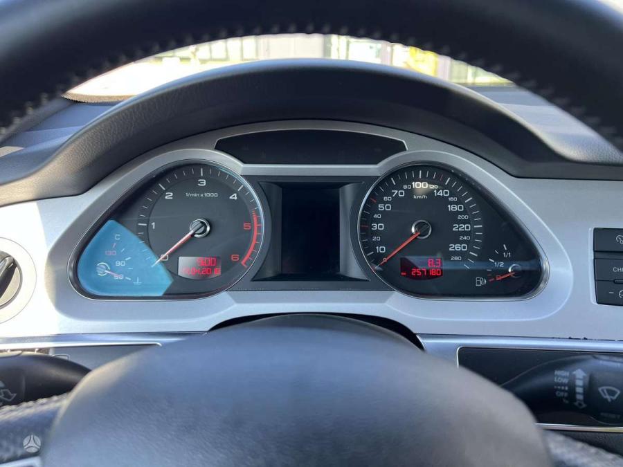 Melns Audi A6 2011 Šauļi, ar dzinēja tilpumu 2.97 L un nobraukumu 257 tūkst. km par 5700 €, foto 13 vietnē AUTOMOTO.COM.LV