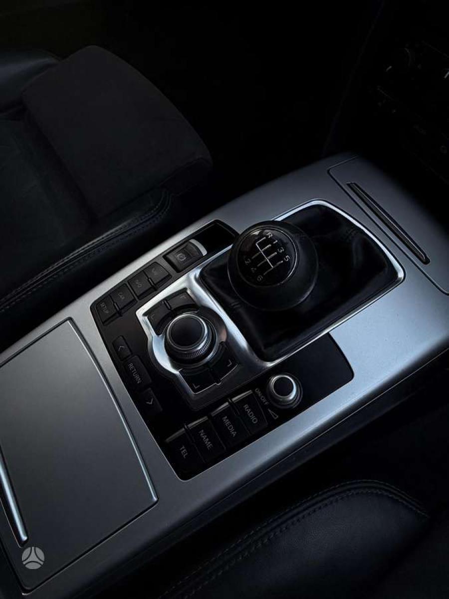 Black Audi A6 2011 in Utena, with an engine capacity of 1.97 L and mileage of 305 thousand km for 4990 €, photo 30 on AUTOMOTO.COM.LV
