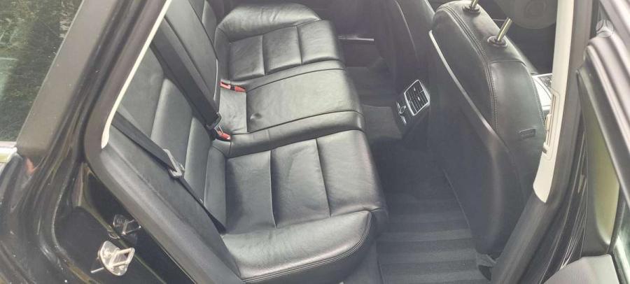 Black Audi A6 2011 in Kaunas, with an engine capacity of 2.97 L and mileage of 286 thousand km for 5940 €, photo 15 on AUTOMOTO.COM.LV