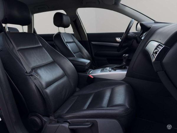 Black Audi A6 2011 in Kaunas, with an engine capacity of 2.70 L and mileage of 346 thousand km for 5999 €, photo 8 on AUTOMOTO.COM.LV