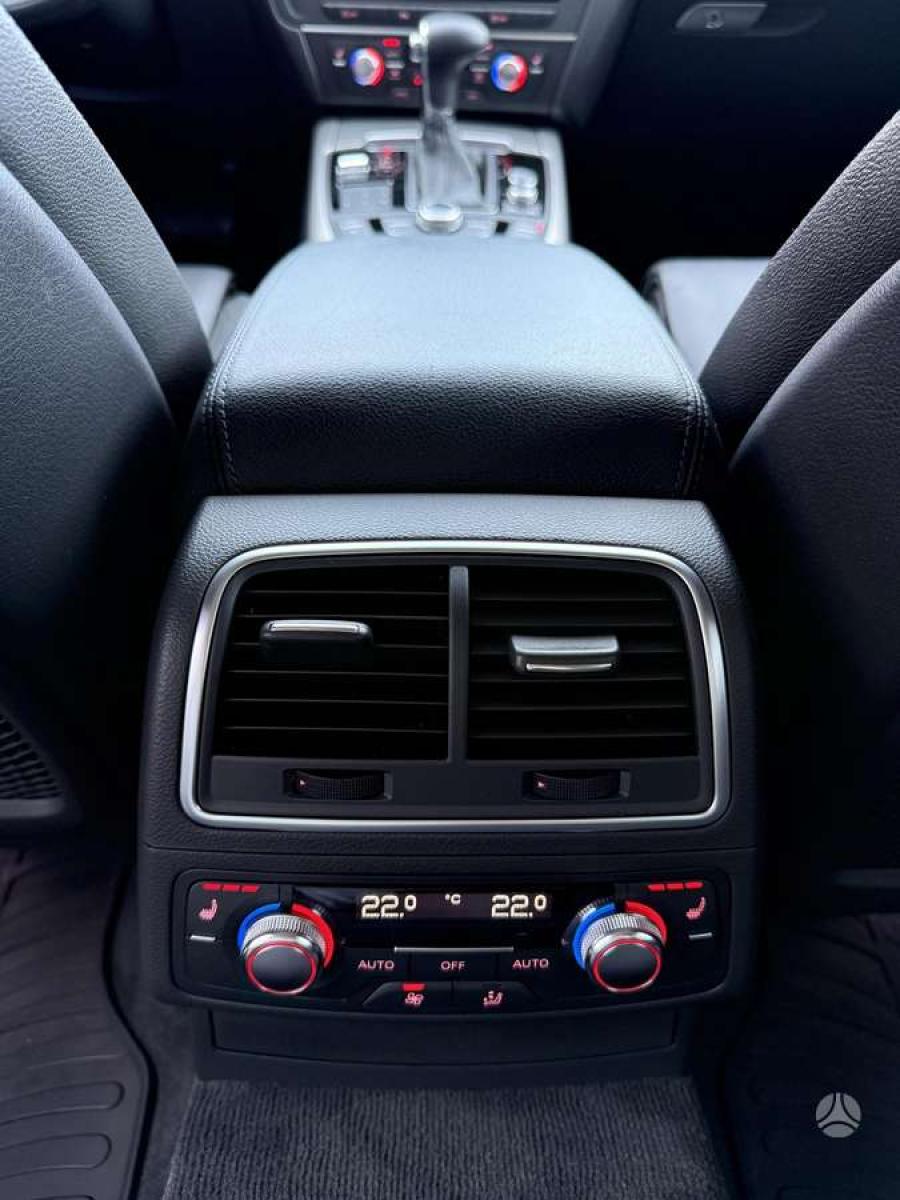 Black Audi A6 2011 in Kaunas, with an engine capacity of 2.97 L and mileage of 290 thousand km for 9490 €, photo 28 on AUTOMOTO.COM.LV
