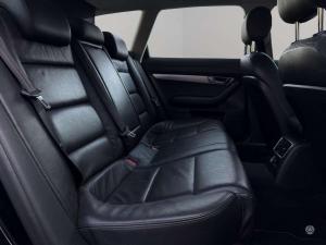 Black Audi A6 2011 in Kaunas, with an engine capacity of 2.70 L and mileage of 346 thousand km for 5999 €, photo 10 on AUTOMOTO.COM.LV