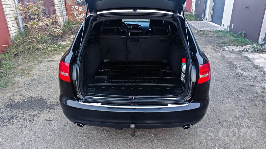 Black Audi A6 2011 in Riga, with an engine capacity of 3.00 L and mileage of 455 thousand km for 6250 €, photo 8 on AUTOMOTO.COM.LV