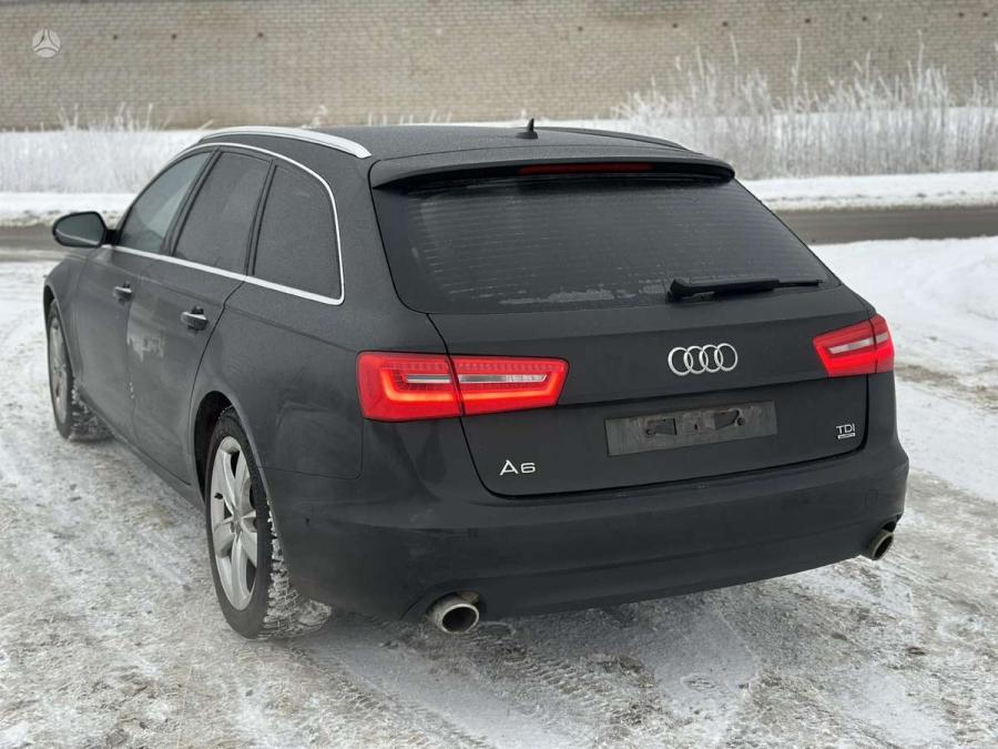 Black Audi A6 2012 in Kaunas, with an engine capacity of 3.00 L and mileage of 239 thousand km for 8900 €, photo 5 on AUTOMOTO.COM.LV