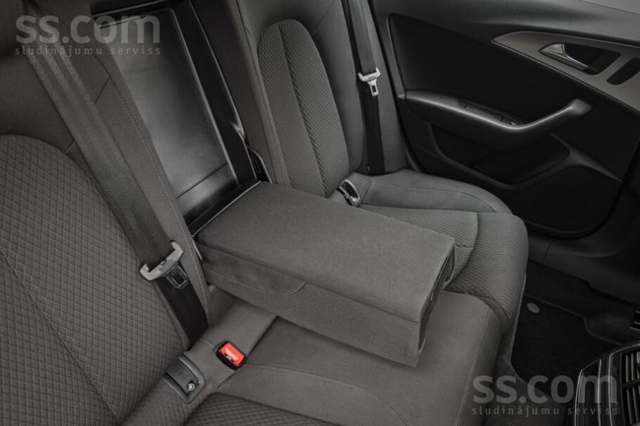 Black Audi A6 2012 in Riga, with an engine capacity of 3.00 L and mileage of 233 thousand km for 12500 €, photo 12 on AUTOMOTO.COM.LV