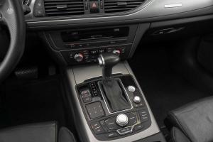 Melns Audi A6 2012 Viļņa, ar dzinēja tilpumu 2.97 L un nobraukumu 301 tūkst. km par 11950 €, foto 33 vietnē AUTOMOTO.COM.LV
