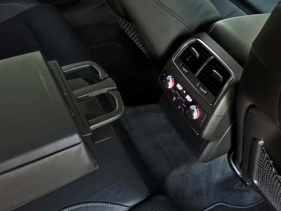 Melns Audi A6 2012 Rīga, ar dzinēja tilpumu 3.00 L un nobraukumu 244 tūkst. km par 13990 €, foto 14 vietnē AUTOMOTO.COM.LV