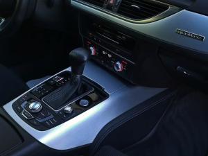 Melns Audi A6 2012 Rīga, ar dzinēja tilpumu 3.00 L un nobraukumu 244 tūkst. km par 13990 €, foto 18 vietnē AUTOMOTO.COM.LV
