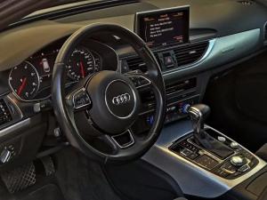Black Audi A6 2012 in Riga, with an engine capacity of 3.00 L and mileage of 136 thousand km for 18900 €, photo 10 on AUTOMOTO.COM.LV