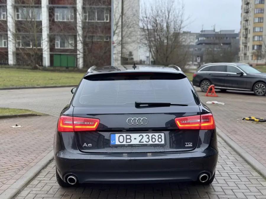Black Audi A6 2012 in Riga, with an engine capacity of 3.00 L and mileage of 276 thousand km for 9990 €, photo 5 on AUTOMOTO.COM.LV