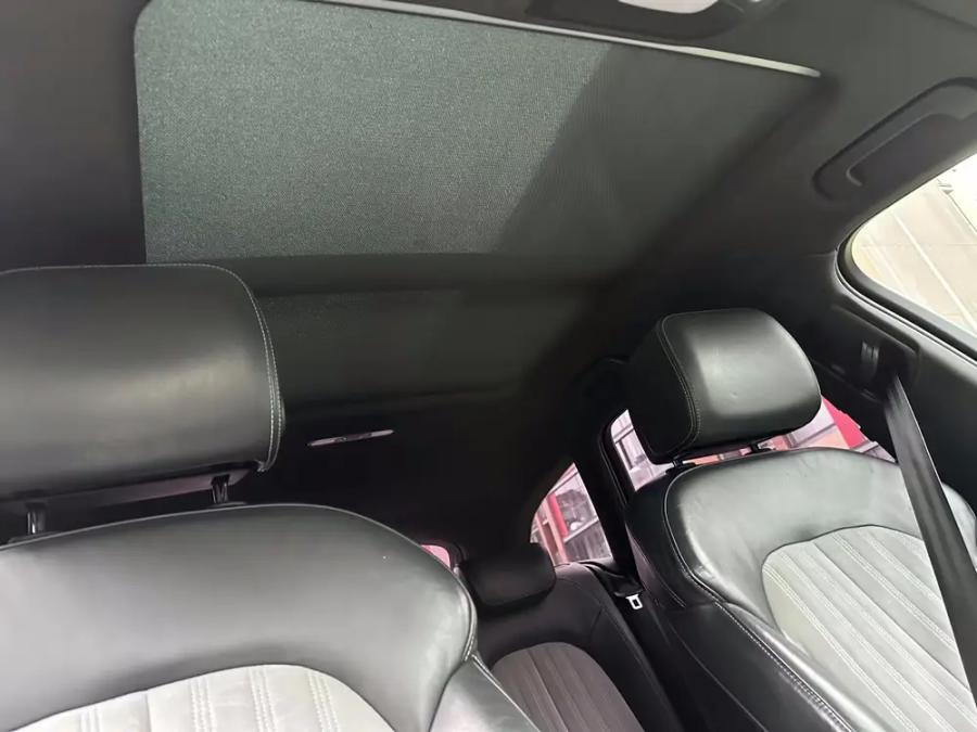 Black Audi A6 2012 in Riga, with an engine capacity of 3.00 L and mileage of 276 thousand km for 9990 €, photo 12 on AUTOMOTO.COM.LV