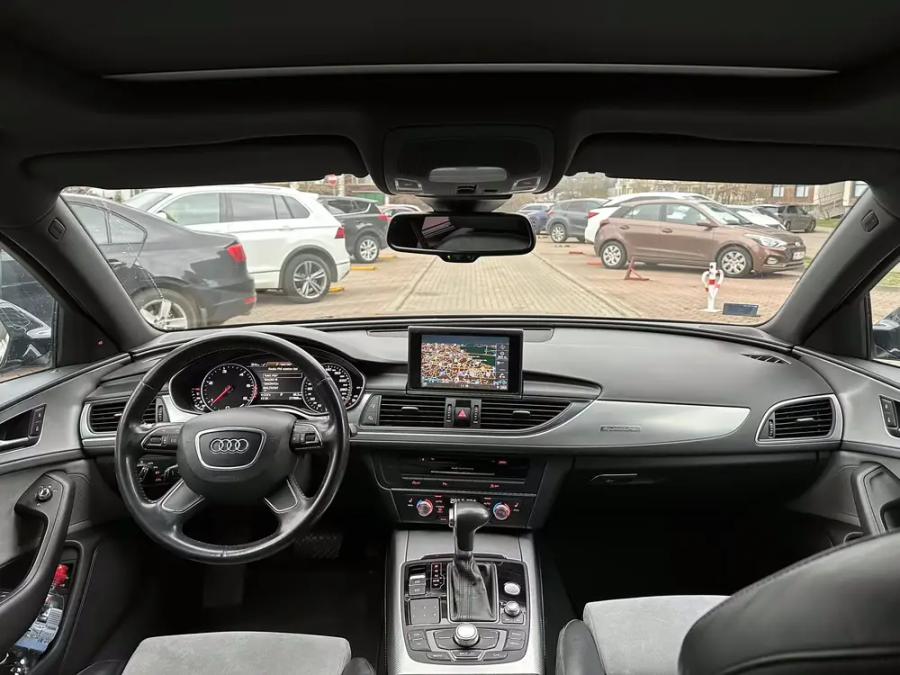 Black Audi A6 2012 in Riga, with an engine capacity of 3.00 L and mileage of 276 thousand km for 9990 €, photo 16 on AUTOMOTO.COM.LV