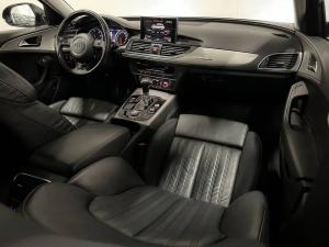Black Audi A6 2012 in Jurmala, with an engine capacity of 3.00 L and mileage of 331 thousand km for 11995 €, photo 24 on AUTOMOTO.COM.LV