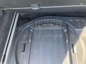 Black Audi A6 2012 in Alytus, with an engine capacity of 2.97 L and mileage of 218 thousand km for 8999 €, photo 38 on AUTOMOTO.COM.LV