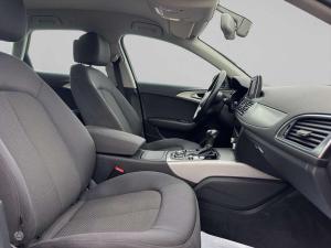 Black Audi A6 2012 in Kaunas, with an engine capacity of 2.00 L and mileage of 291 thousand km for 8990 €, photo 18 on AUTOMOTO.COM.LV
