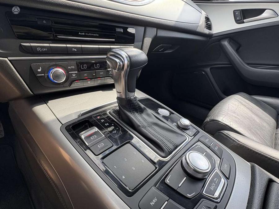 Black Audi A6 2012 in Kaunas, with an engine capacity of 2.97 L and mileage of 287 thousand km for 9200 €, photo 19 on AUTOMOTO.COM.LV
