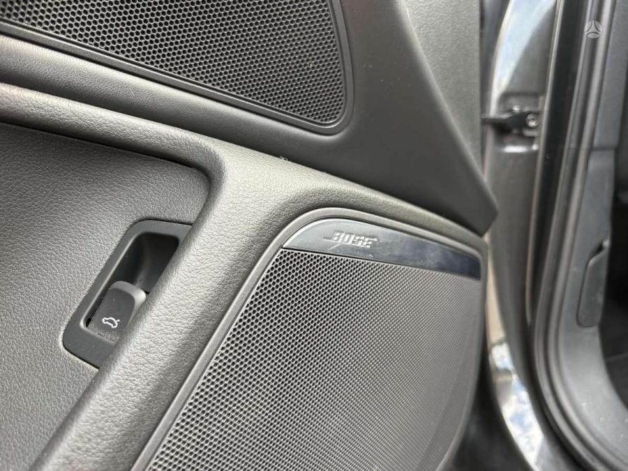 Black Audi A6 2012 in Kaunas, with an engine capacity of 2.97 L and mileage of 287 thousand km for 9200 €, photo 28 on AUTOMOTO.COM.LV