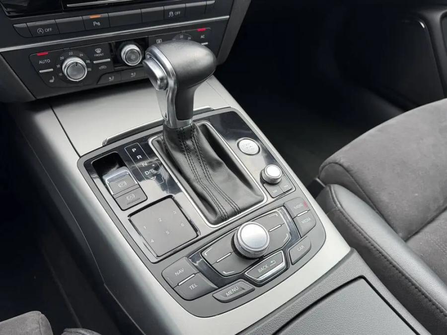 Black Audi A6 2012 in Rezekne, with an engine capacity of 3.00 L and mileage of 238 thousand km for 11990 €, photo 13 on AUTOMOTO.COM.LV