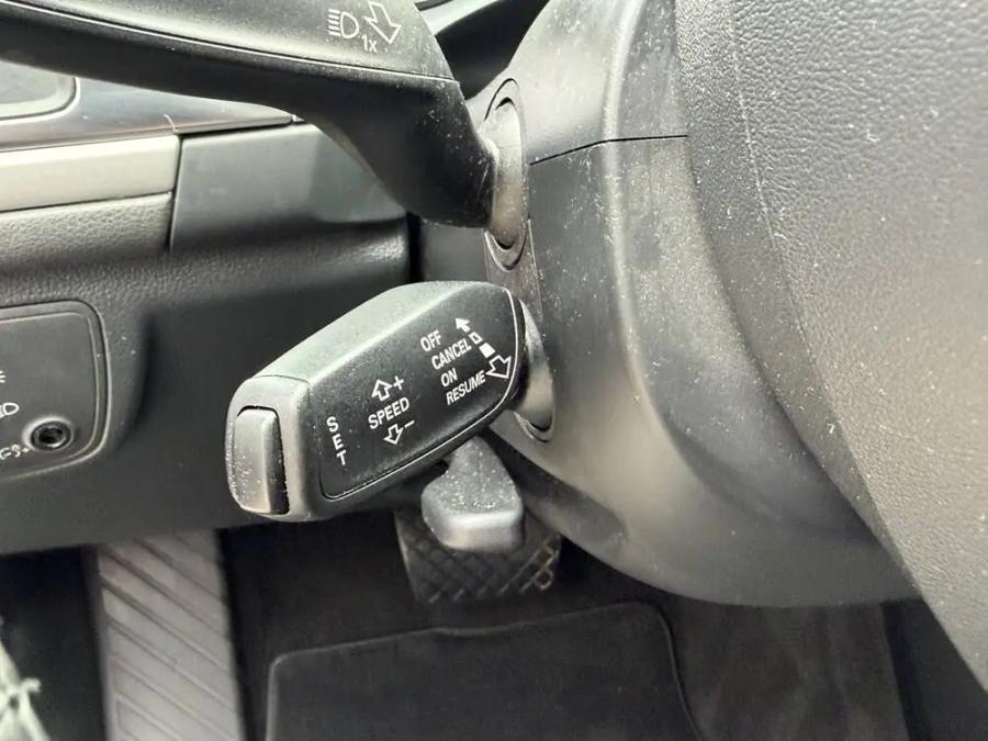 Black Audi A6 2012 in Rezekne, with an engine capacity of 3.00 L and mileage of 238 thousand km for 11990 €, photo 16 on AUTOMOTO.COM.LV