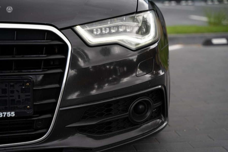 Black Audi A6 2012 in Vilnius, with an engine capacity of 2.97 L and mileage of 249 thousand km for 14800 €, photo 4 on AUTOMOTO.COM.LV