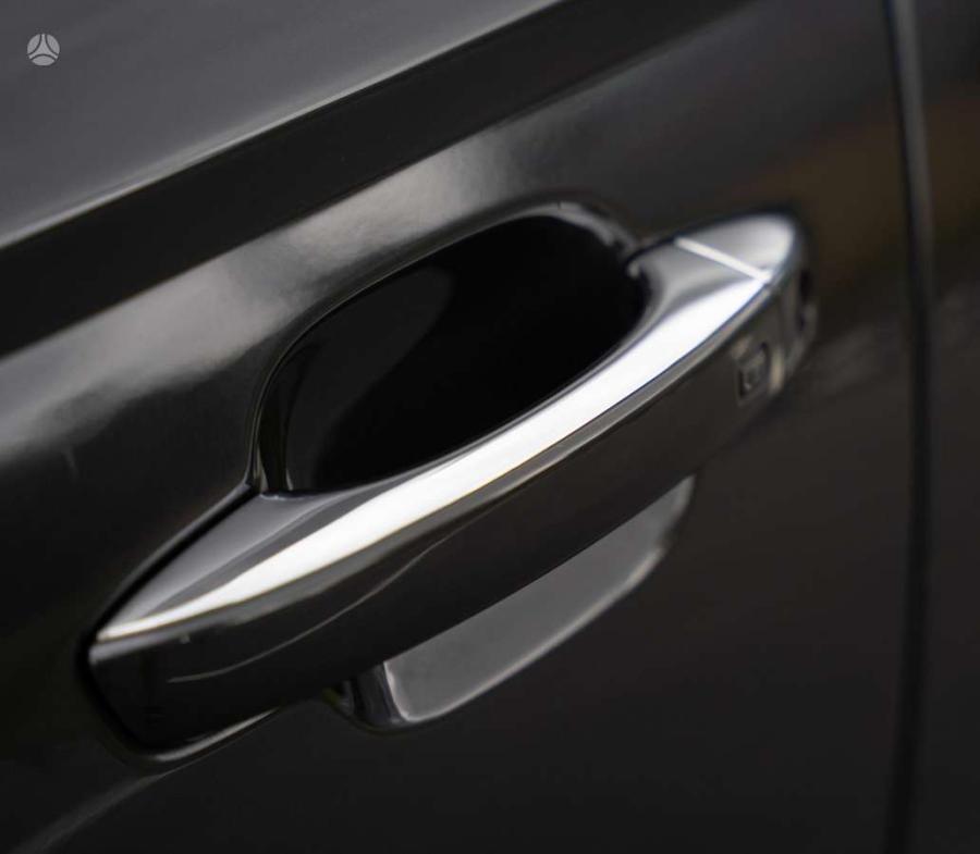 Black Audi A6 2012 in Vilnius, with an engine capacity of 2.97 L and mileage of 249 thousand km for 14800 €, photo 22 on AUTOMOTO.COM.LV