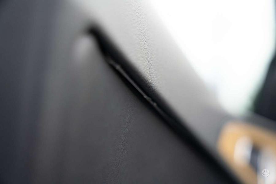 Black Audi A6 2012 in Vilnius, with an engine capacity of 2.97 L and mileage of 249 thousand km for 14800 €, photo 36 on AUTOMOTO.COM.LV