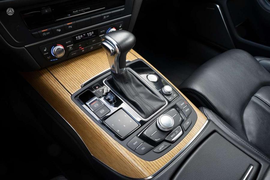 Black Audi A6 2012 in Vilnius, with an engine capacity of 2.97 L and mileage of 249 thousand km for 14800 €, photo 37 on AUTOMOTO.COM.LV