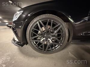 Black Audi A6 2012 in Riga, with an engine capacity of 3.00 L and mileage of 270 thousand km for 14900 €, photo 8 on AUTOMOTO.COM.LV