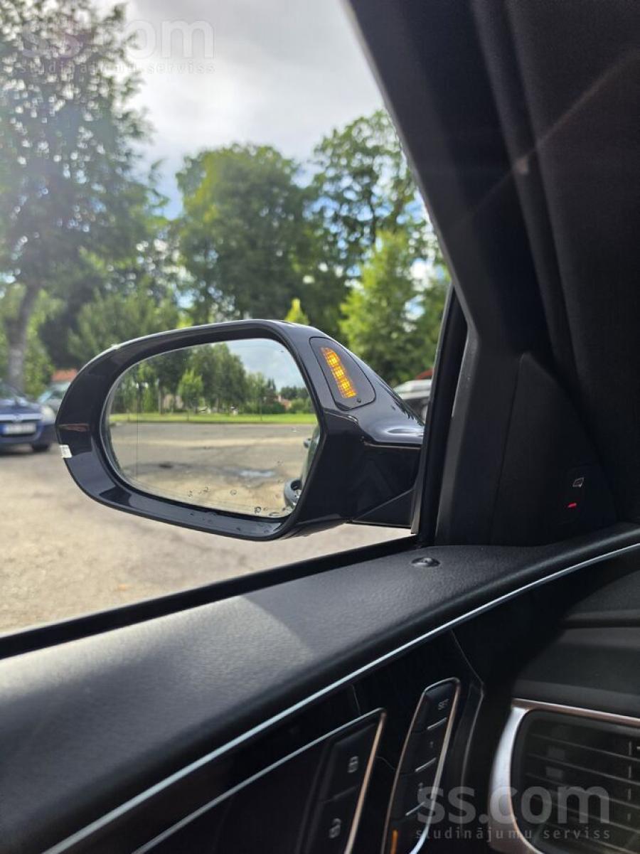 Black Audi A6 2012 in Cesis, with an engine capacity of 3.00 L and mileage of 389 thousand km for 12300 €, photo 12 on AUTOMOTO.COM.LV