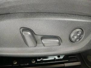 Black Audi A6 2012 in Marupe, with an engine capacity of 2.00 L and mileage of 222 thousand km for 10990 €, photo 27 on AUTOMOTO.COM.LV