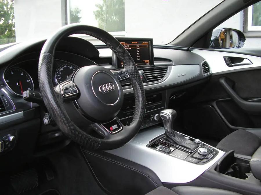 Black Audi A6 2012 in Sigulda, with an engine capacity of 3.00 L and mileage of 247 thousand km for 14950 €, photo 20 on AUTOMOTO.COM.LV