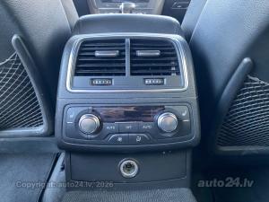 Black Audi A6 2012 in Riga, with an engine capacity of 3.00 L and mileage of 295 thousand km for 13500 €, photo 15 on AUTOMOTO.COM.LV