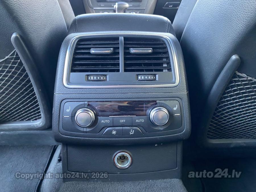 Black Audi A6 2012 in Riga, with an engine capacity of 3.00 L and mileage of 295 thousand km for 13500 €, photo 15 on AUTOMOTO.COM.LV