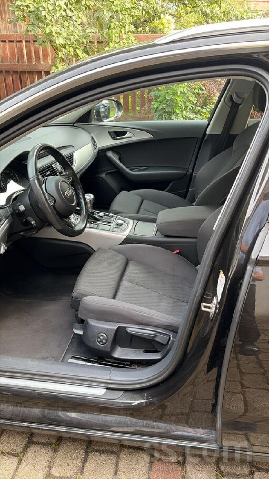 Black Audi A6 2012 in Riga, with an engine capacity of 3.00 L and mileage of 238 thousand km for 6600 €, photo 6 on AUTOMOTO.COM.LV