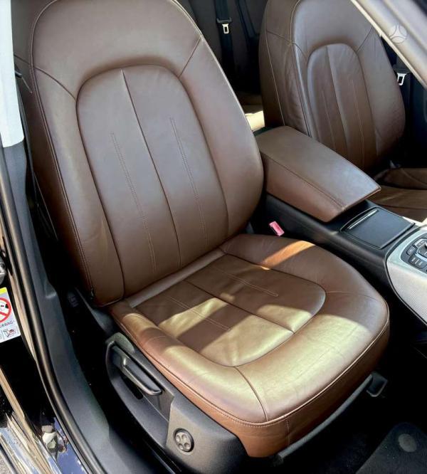 Black Audi A6 2012 in Klaipeda, with an engine capacity of 2.97 L and mileage of 196 thousand km for 9600 €, photo 10 on AUTOMOTO.COM.LV