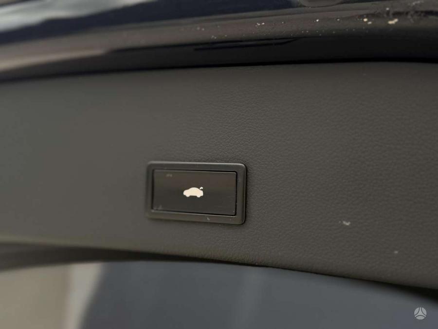 Black Audi A6 2012 in Utena, with an engine capacity of 2.97 L and mileage of 255 thousand km for 12950 €, photo 45 on AUTOMOTO.COM.LV