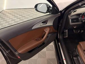 Melns Audi A6 2012 Marijampole, ar dzinēja tilpumu 2.97 L un nobraukumu 268 tūkst. km par 10450 €, foto 26 vietnē AUTOMOTO.COM.LV