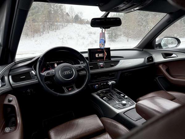 Black Audi A6 2013 in Vilnius, with an engine capacity of 3.00 L and mileage of 290 thousand km for 10500 €, photo 10 on AUTOMOTO.COM.LV