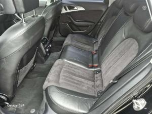 Black Audi A6 2013 in Siauliai, with an engine capacity of 3.00 L and mileage of 212 thousand km for 10350 €, photo 21 on AUTOMOTO.COM.LV
