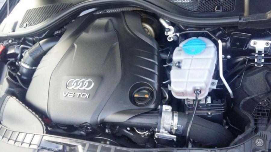 Black Audi A6 2013 in Klaipeda, with an engine capacity of 2.97 L and mileage of 261 thousand km for 7500 €, photo 14 on AUTOMOTO.COM.LV