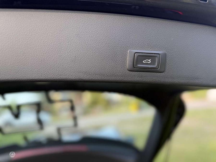 Black Audi A6 2013 in Utena, with an engine capacity of 2.97 L and mileage of 271 thousand km for 10500 €, photo 10 on AUTOMOTO.COM.LV