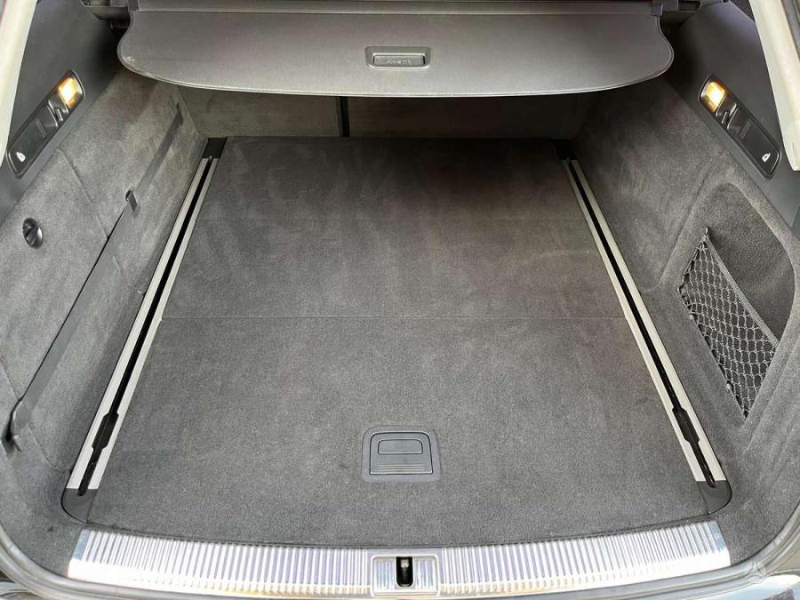 Black Audi A6 2013 in Kaunas, with an engine capacity of 1.97 L and mileage of 239 thousand km for 9950 €, photo 13 on AUTOMOTO.COM.LV