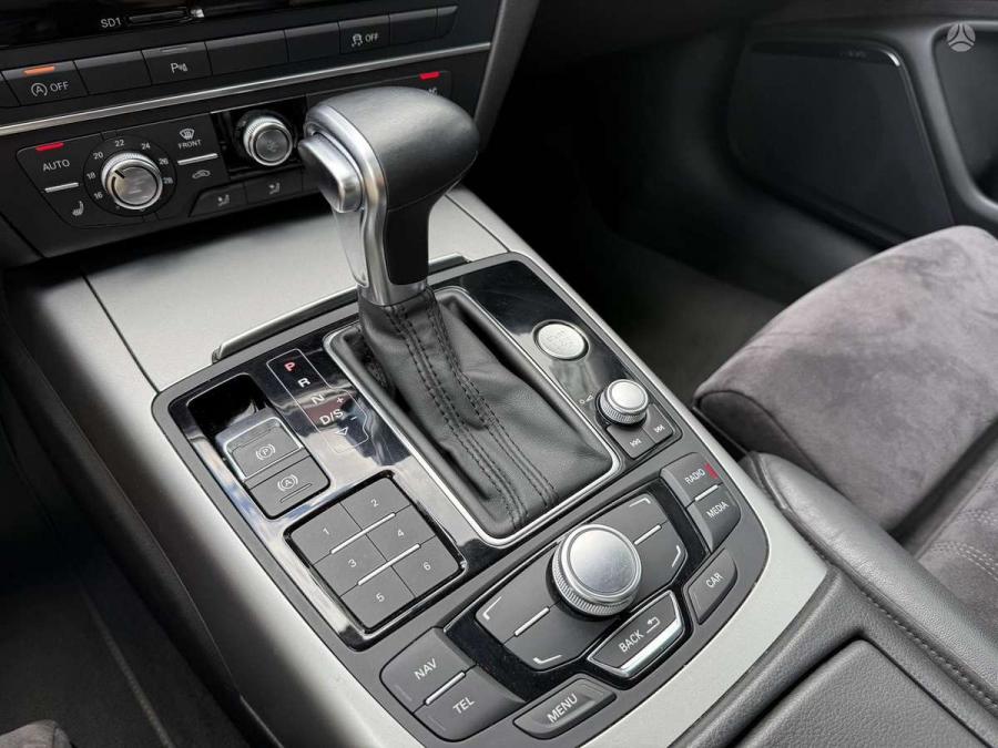 Black Audi A6 2013 in Vilnius, with an engine capacity of 2.97 L and mileage of 279 thousand km for 7450 €, photo 28 on AUTOMOTO.COM.LV