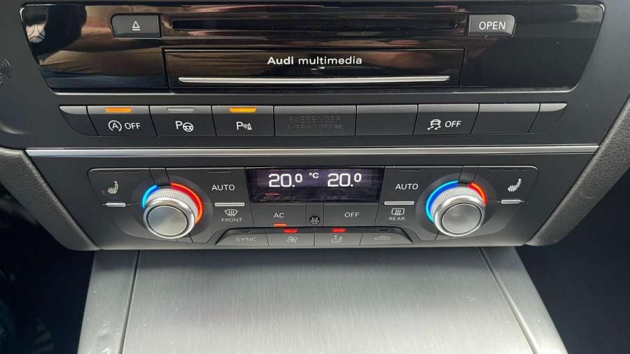 Black Audi A6 2013 in Marijampole, with an engine capacity of 3.00 L and mileage of 338 thousand km for 11600 €, photo 15 on AUTOMOTO.COM.LV